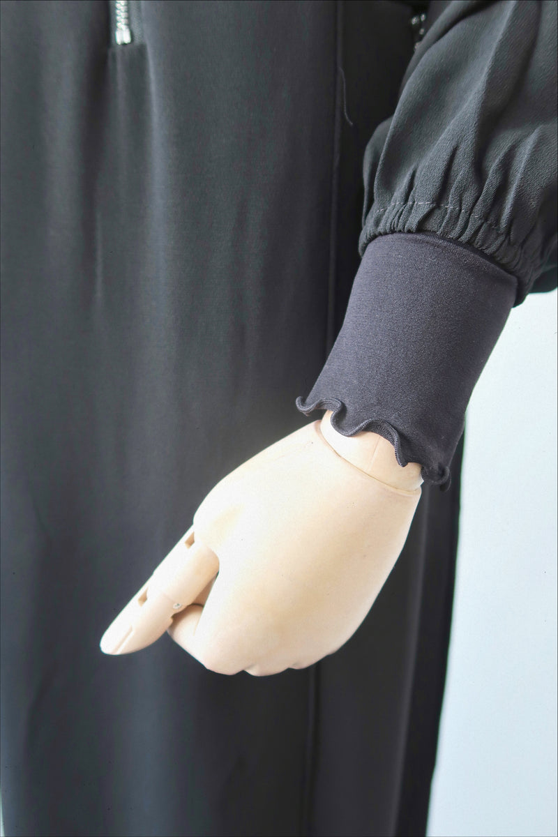 Single Ruffles Handsocks- BLACK – Khadijah